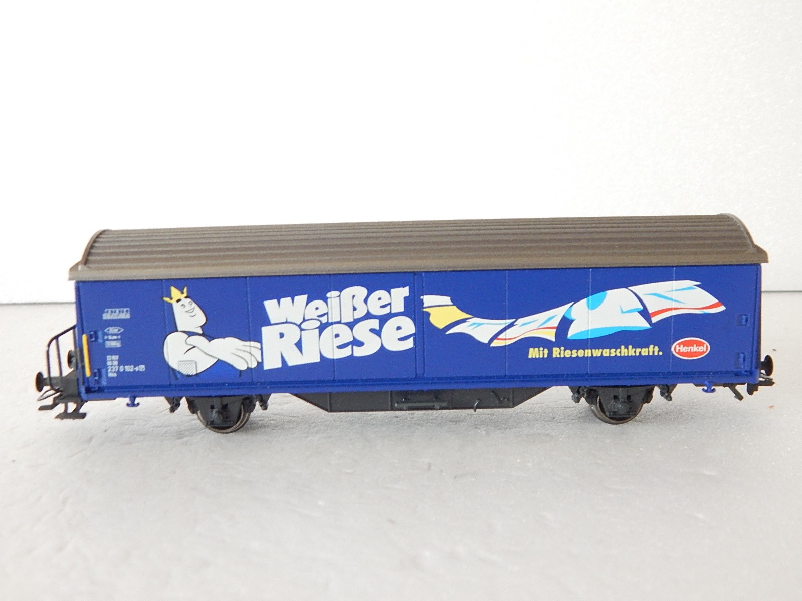 MARKLIN WAGON COUVERT BLEU RIESE A ESSIEUX HO 3 RAILS - CC2RAILS.COM