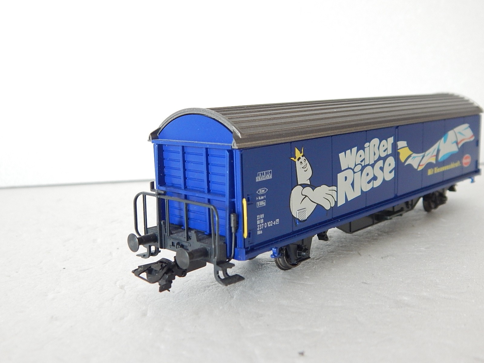MARKLIN WAGON COUVERT BLEU RIESE A ESSIEUX HO 3 RAILS - CC2RAILS.COM