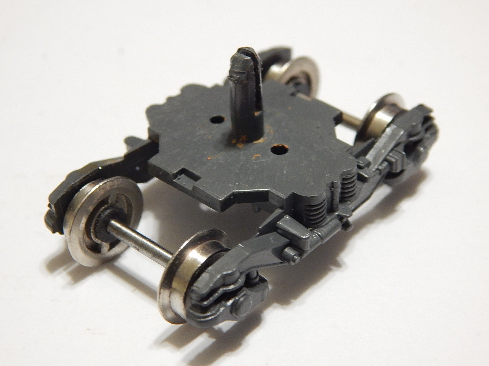 R 13057 UN BOGIE DE VOITURE DE TGV JOUEF HO - CC2RAILS.COM