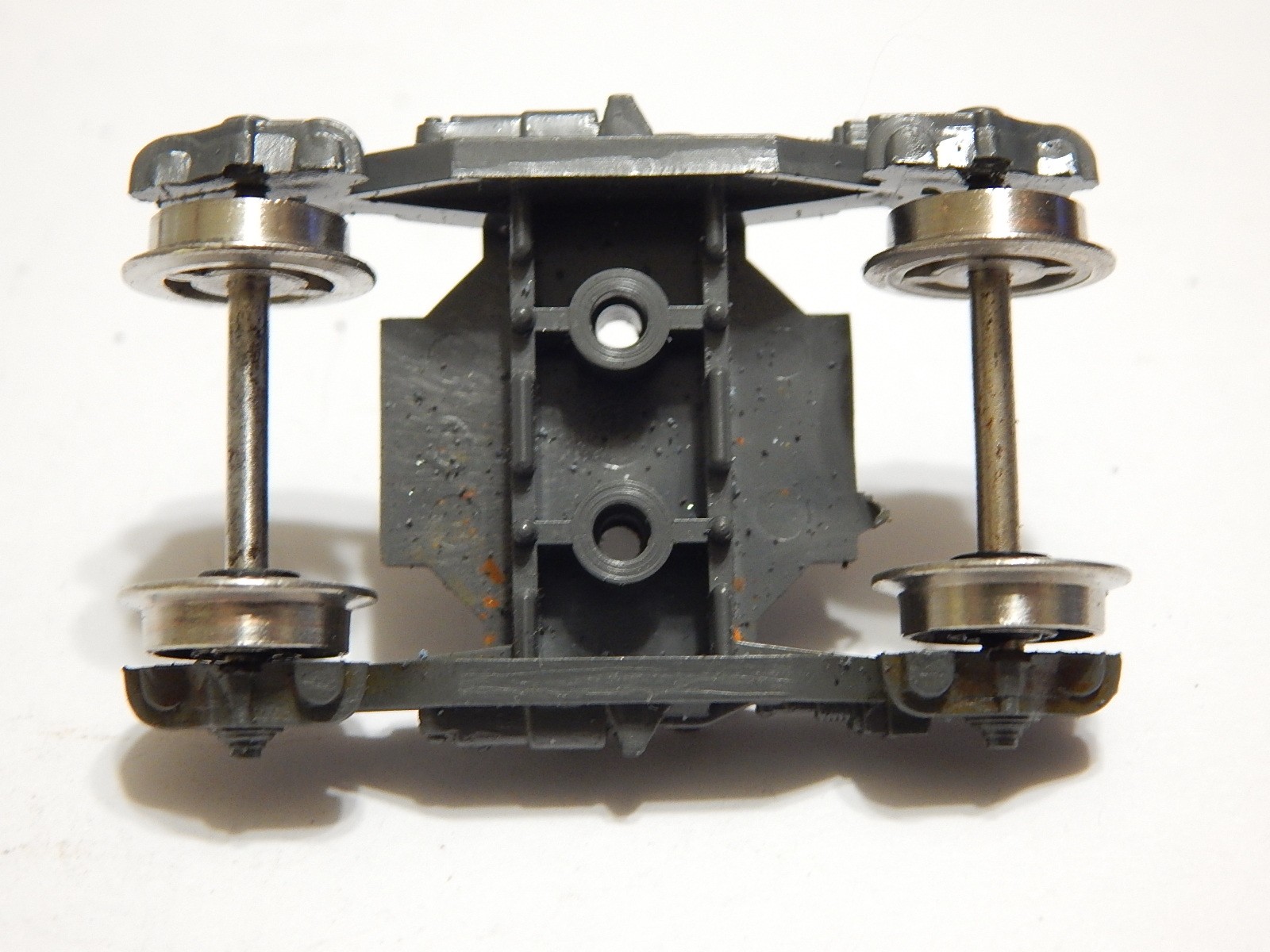 R 13057 UN BOGIE DE VOITURE DE TGV JOUEF HO - CC2RAILS.COM