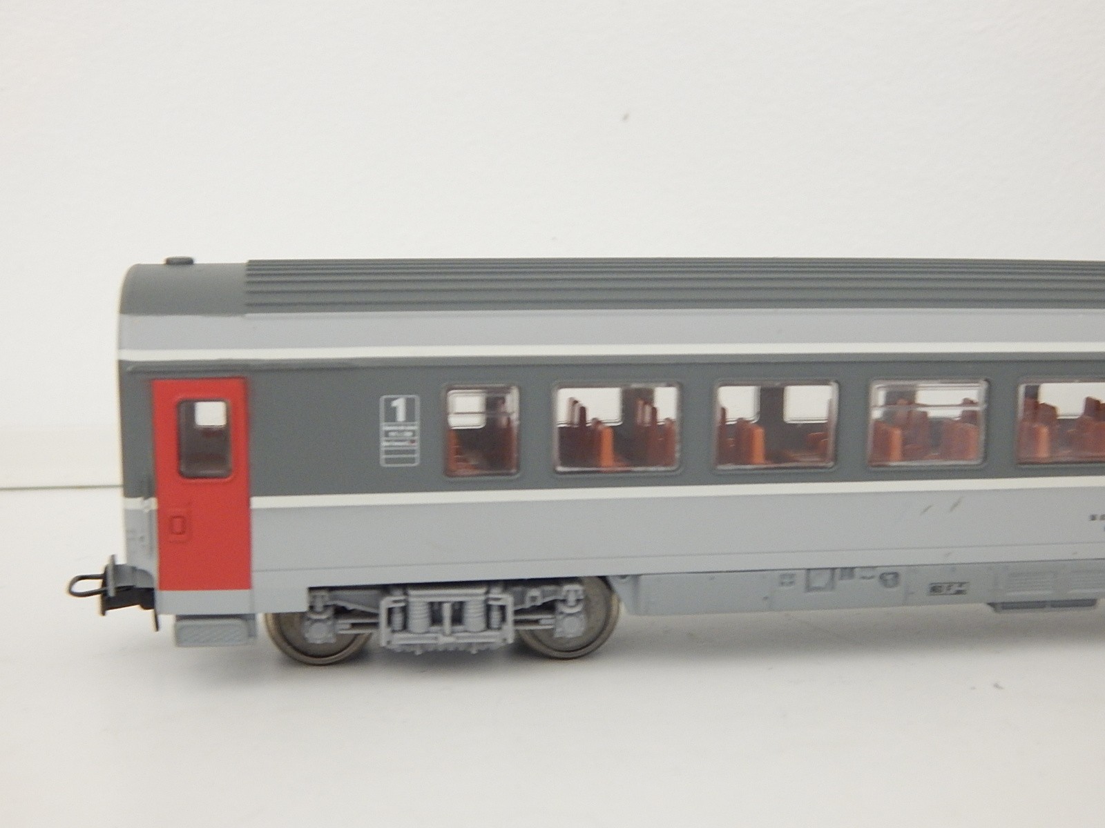 PIKO VOITURE VOYAGEUR 1 CL CORAIL A 10 tu SANS BOITE HO - CC2RAILS.COM