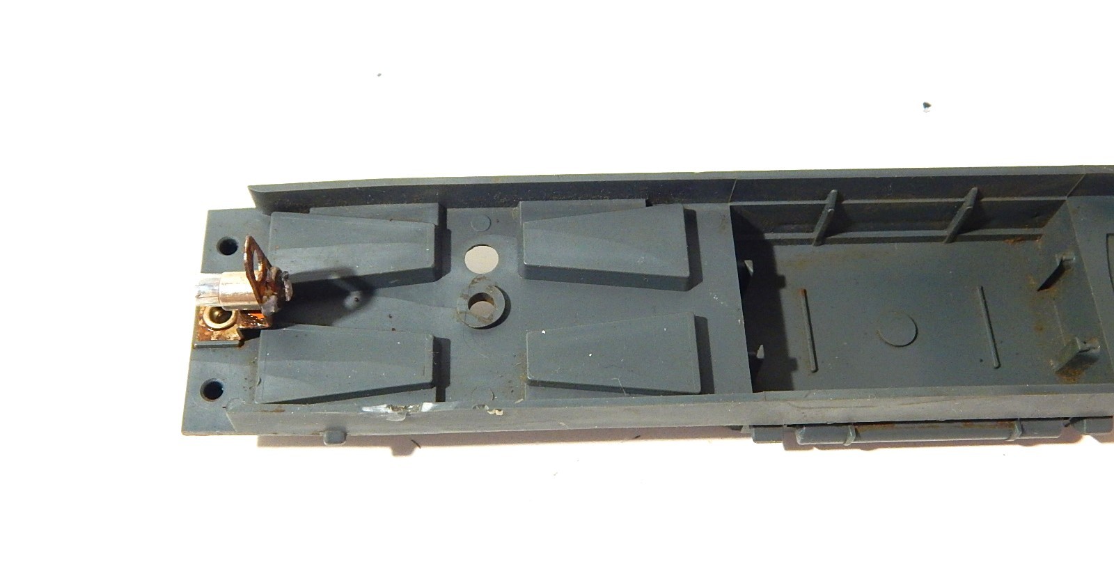 Réf 15744 JOUEF CHASSIS DE LOCOMOTIVE BB 22335 HO - CC2RAILS.COM