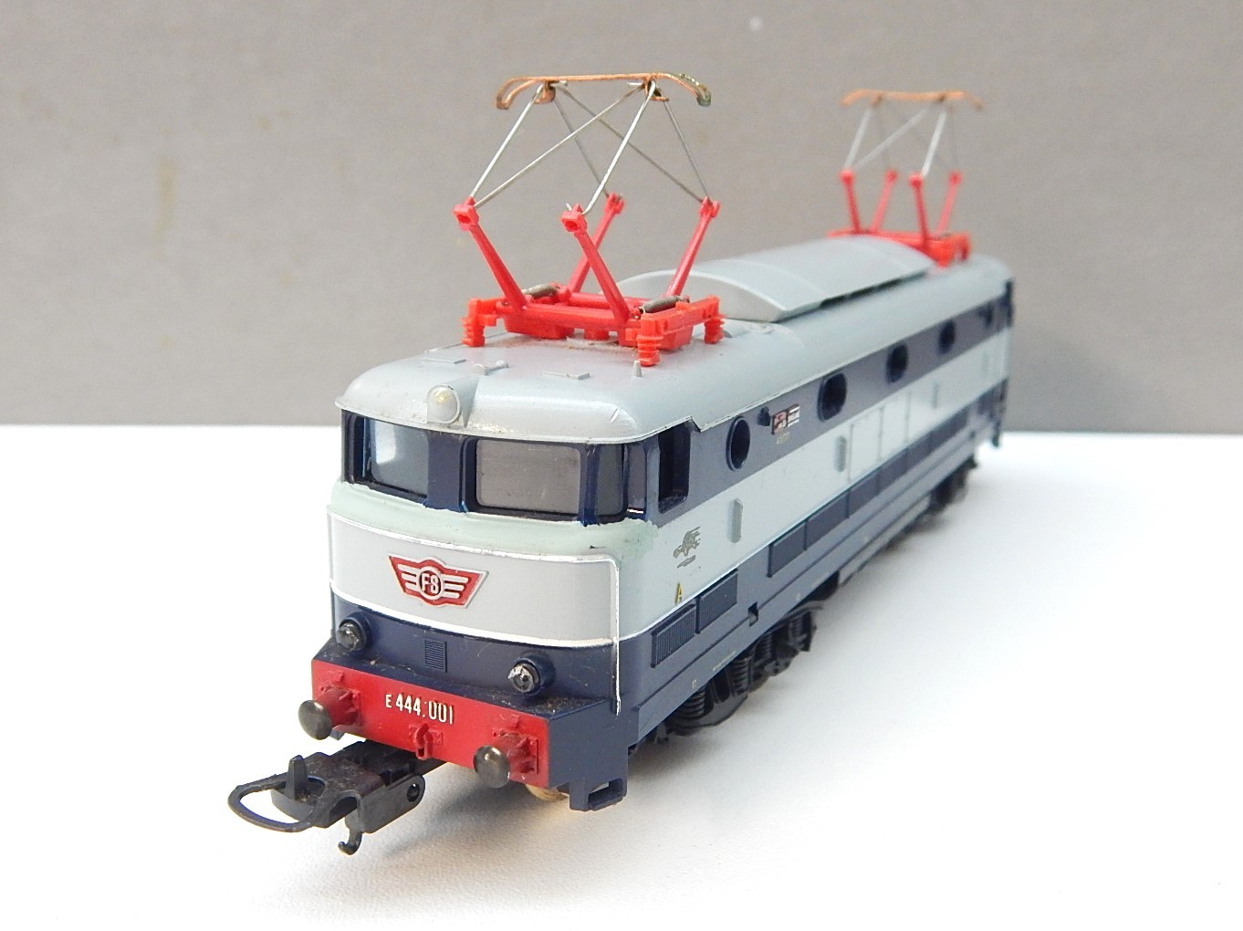 LIMA LOCOMOTIVE ELECTRIQUE E 444. LOGO LA TORTUE TRES BON ETAT SANS...