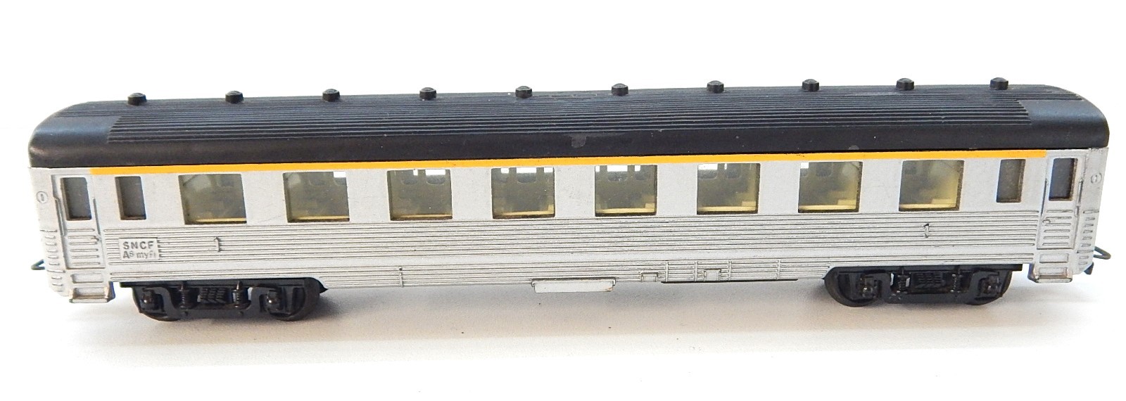 Réf 16788 JOUEF VOITURE INOX TOIT NOIR A8 myfi 1 CL SNCF HO SANS BO...