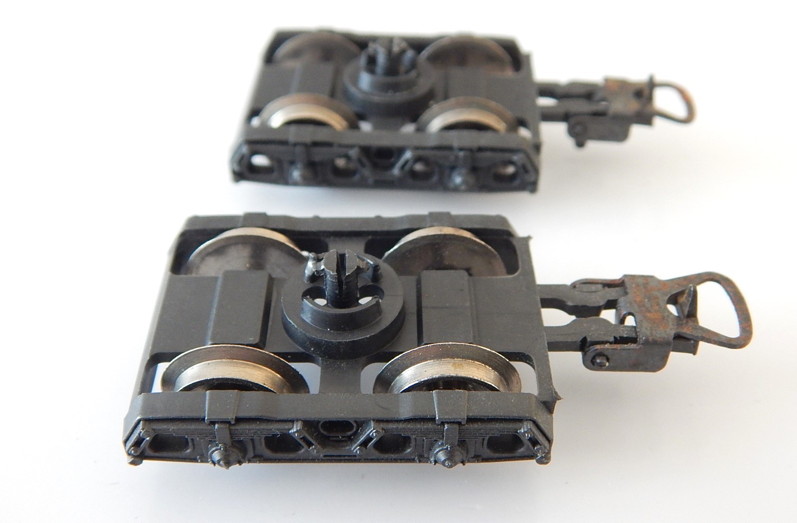 B 29 - LIMA BOGIES POUR WAGON LIMA HO - CC2RAILS.COM