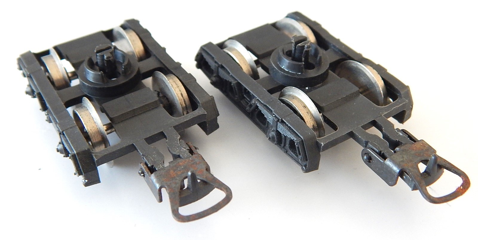 B 29 - LIMA BOGIES POUR WAGON LIMA HO - CC2RAILS.COM